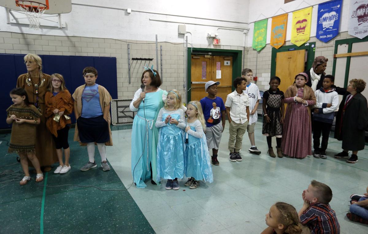 Photos: Freedom Day on Friday at Highlawn Elementary | Multimedia ...