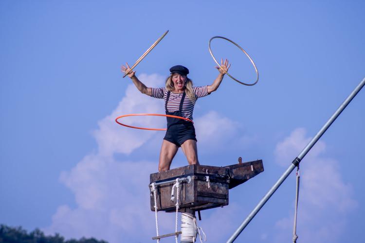 Photos: Flotsam River Circus performs in Huntington | Photos News ...
