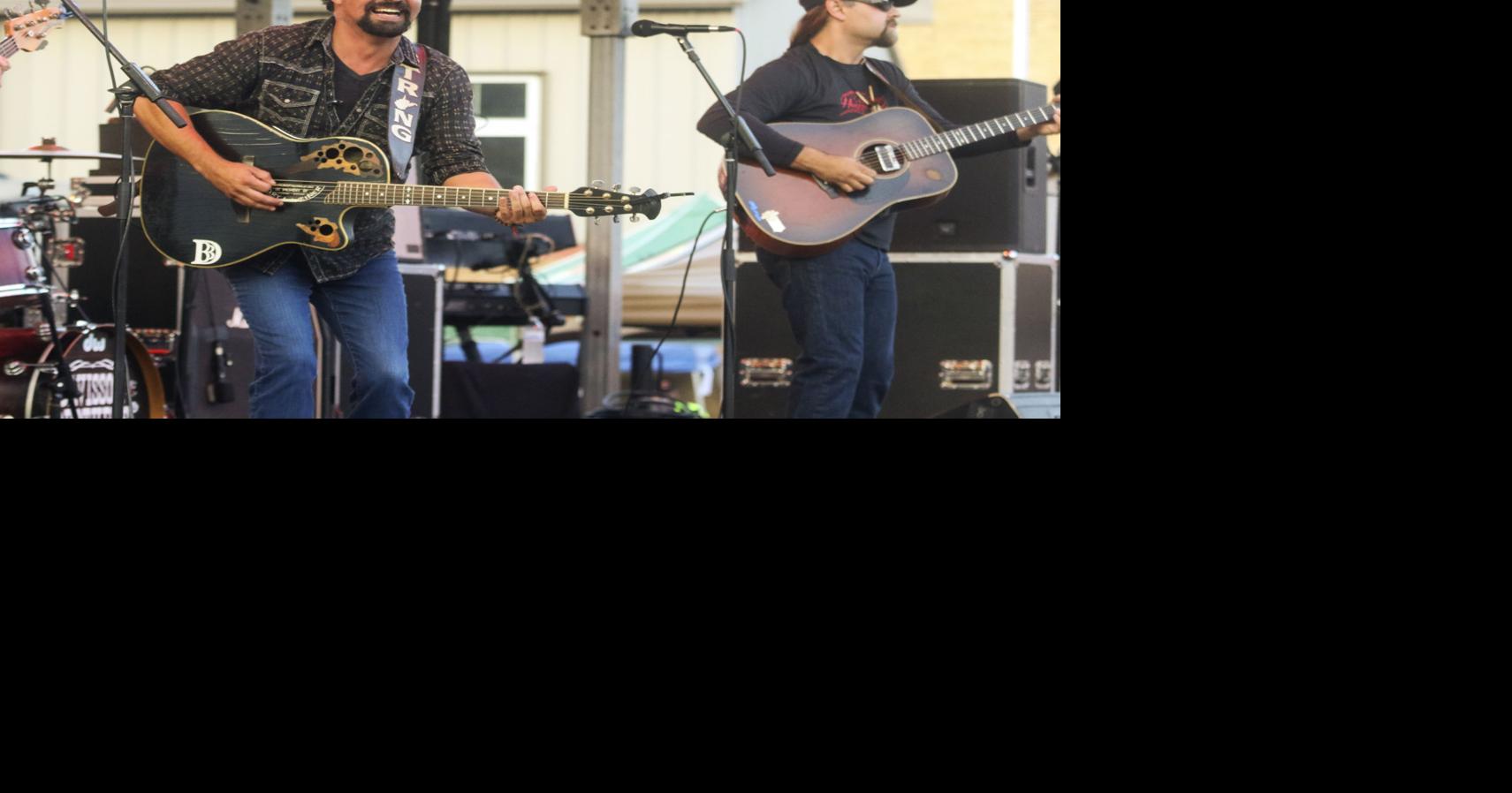 Dave Lavender: Music keeps spinning | Features/Entertainment | herald ...