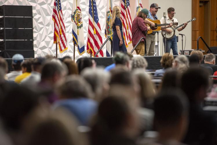 Bernie Sanders in Charleston, WV, 'Fighting Oligarchy' tour | News ...