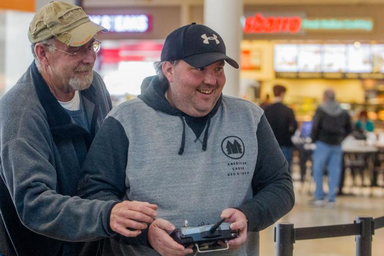 Photos: Tri-State Model Flyers conduct annual mall show | Multimedia ...