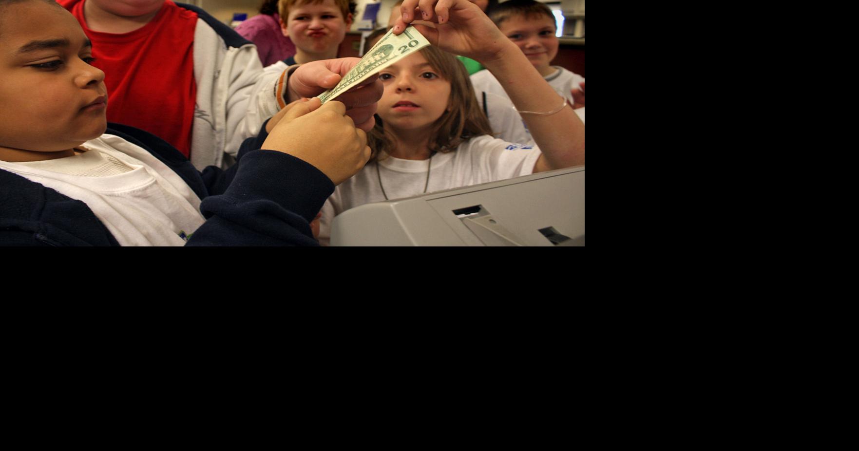 Peyton students learn ins and outs of banking | News | herald-dispatch.com