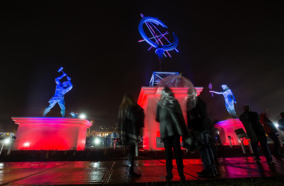 Ashland celebrates massive works of art on city’s riverfront | News ...