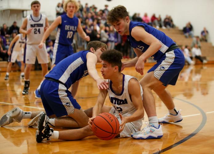 Photos: Chesapeake vs. Gallia Academy, boys basketball | Multimedia ...