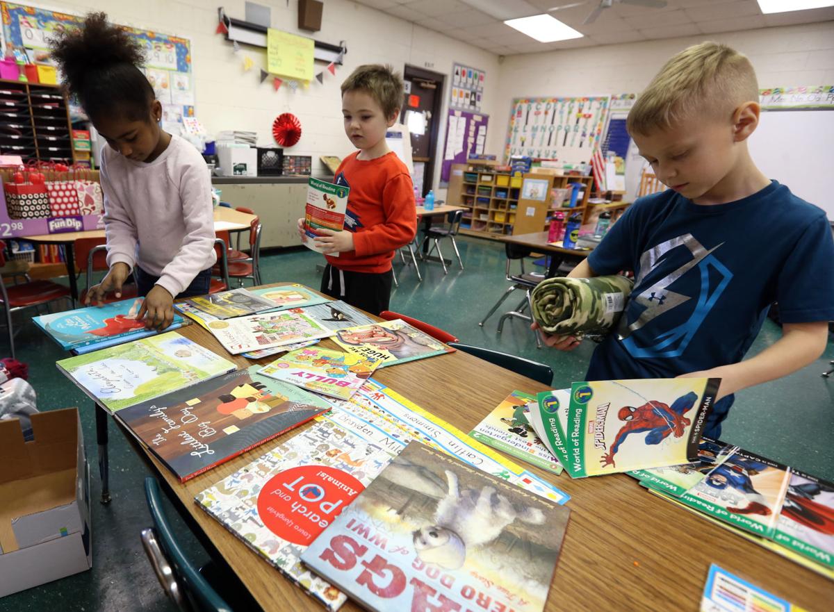 Photos: Snuggle Up and Read at Highlawn Elementary | Multimedia ...