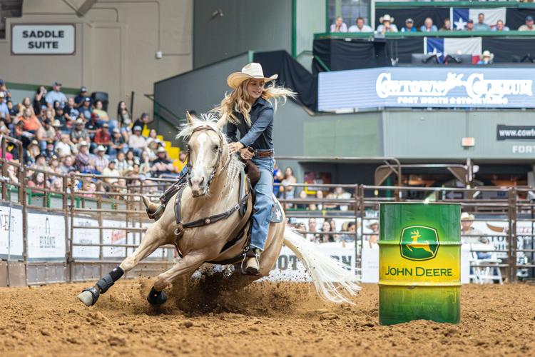 Bulls, Bands and Barrels rodeo brings night of fun to Huntington ...