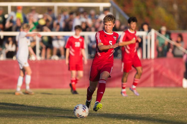 Photos: Boys Region 4 Class AAA soccer finals, Hurricane vs. Huntington ...