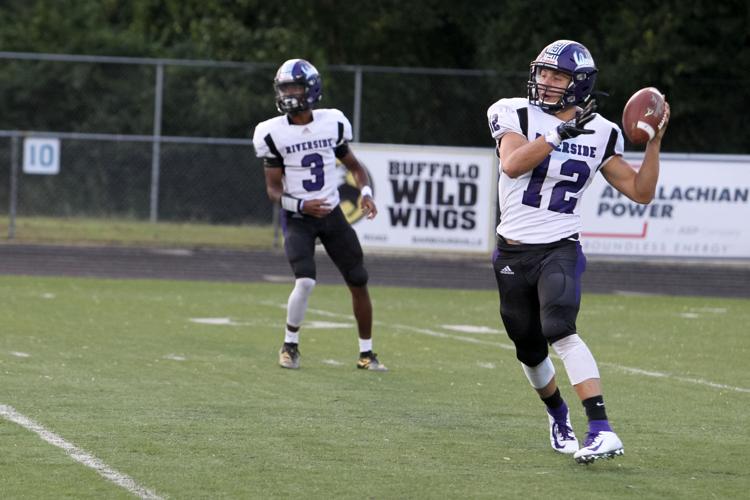 Photos: High School Football, Huntington Highlanders vs. Riverside ...