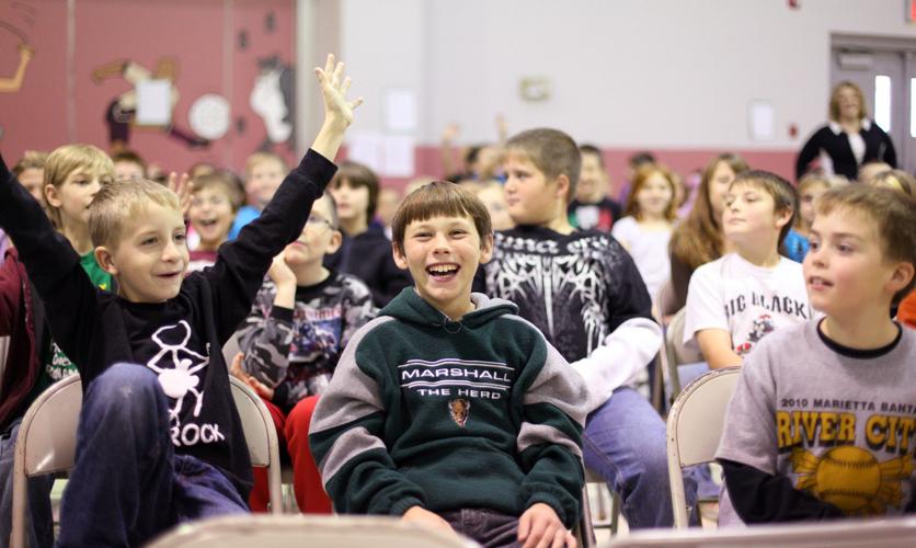 Gallery: Jennifer Garner visits Ashton Elementary | Photos News ...