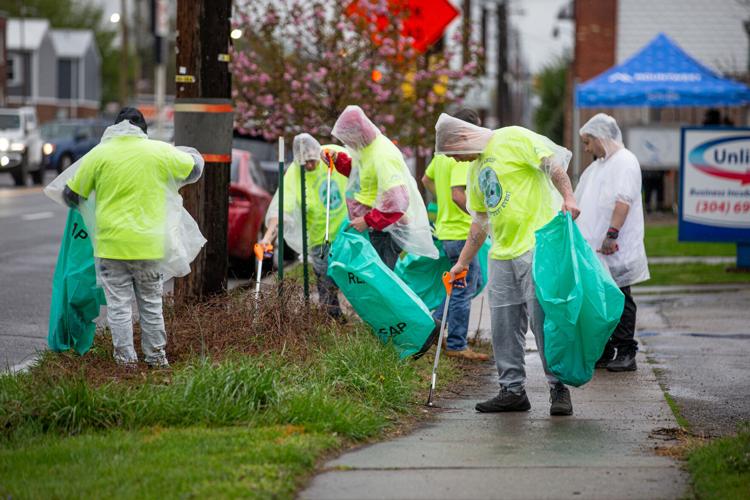 Photos: Clean Sweep Mountwest event | Multimedia | herald-dispatch.com