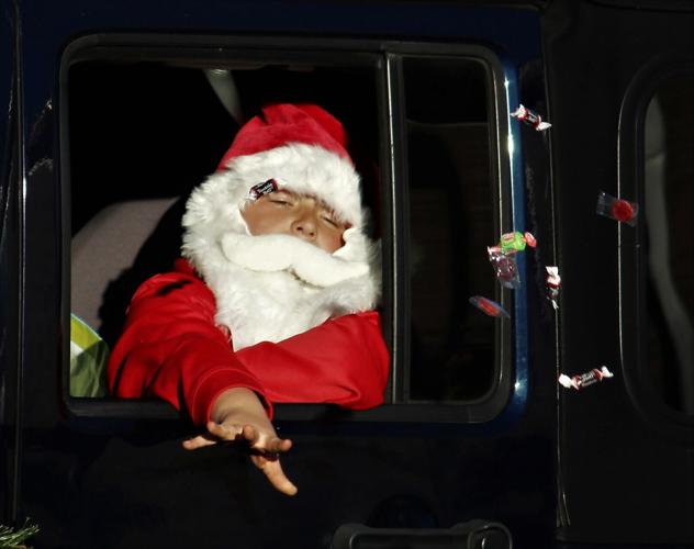St. Albans hosts Christmas parade | Putnam News | herald-dispatch.com