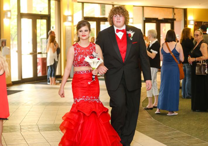Photos: Wayne High School Prom | Multimedia | herald-dispatch.com