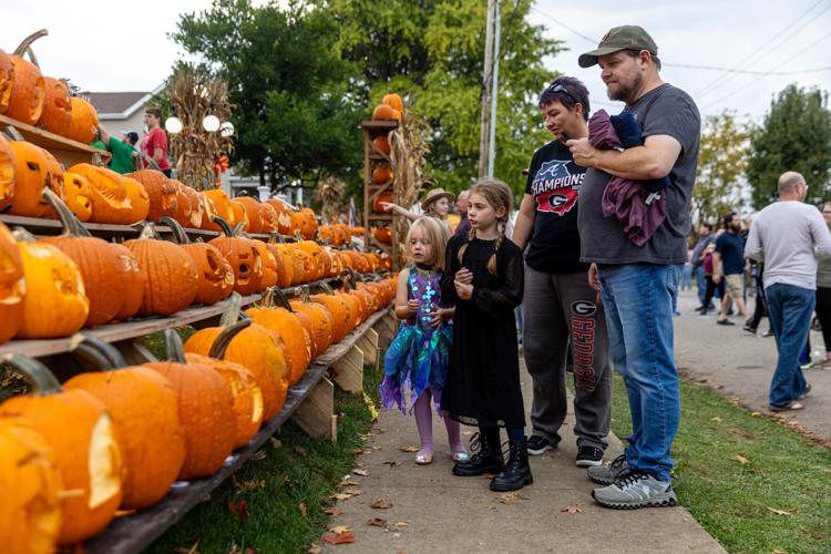Photos: Kenova Pumpkin House | Multimedia | herald-dispatch.com