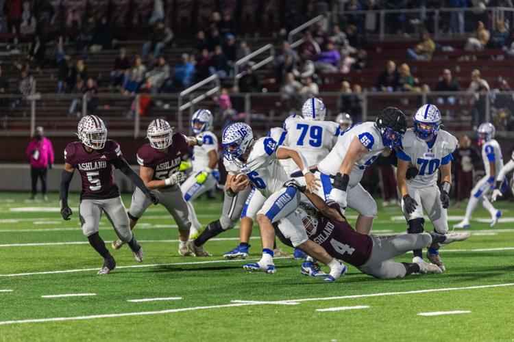 Prep football: Tomcats pair Jennings and defense in routing Royals ...