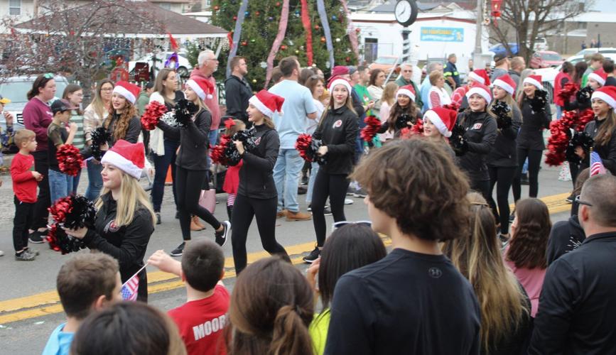 Grinch fails to steal Hurricane Christmas Parade | Putnam News | herald ...