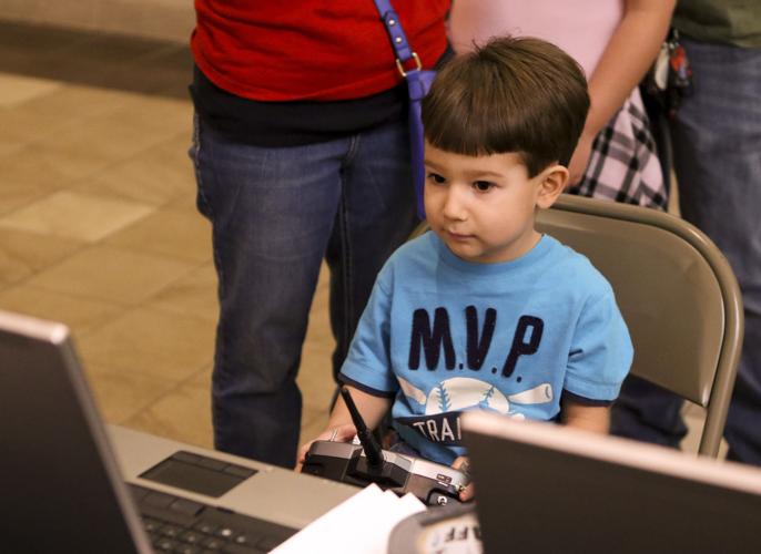 Photos: Tri-State Model Flyers Club show | Photo Galleries | herald ...