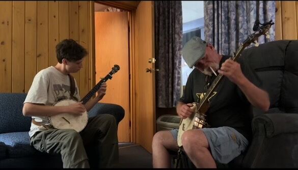 Local banjo legend teaches Monroe County teen folk music | News ...
