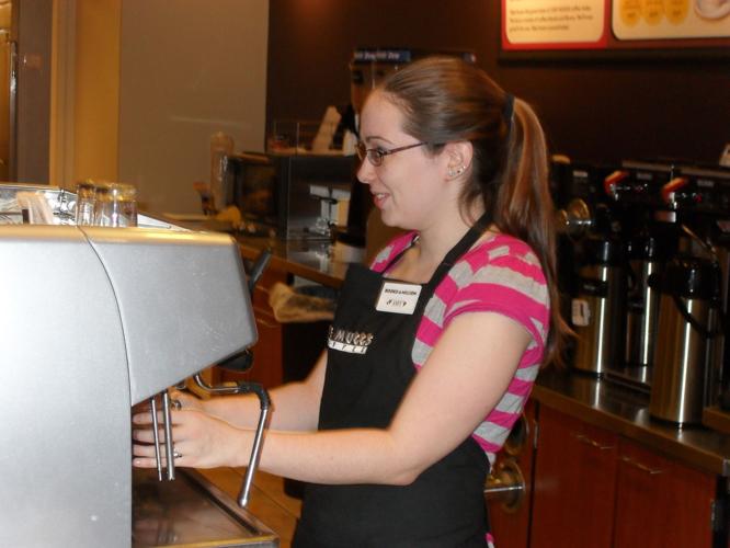 Joe Muggs fills bookstore coffee cravings | Features/Entertainment ...