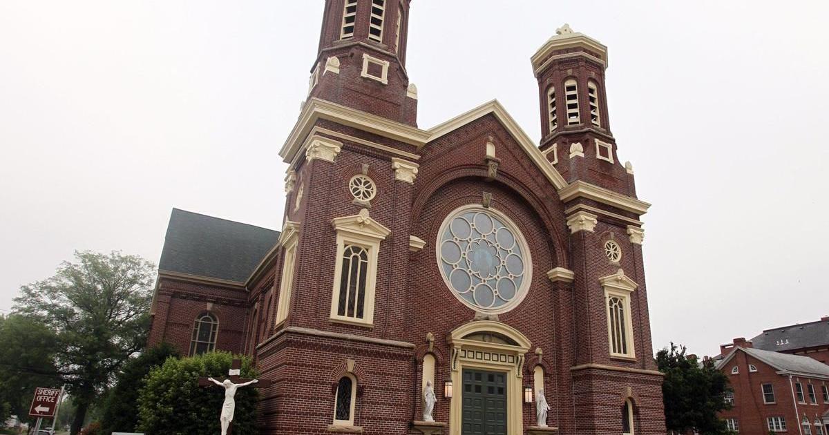 Christmas Candlelight Walking Tour of Ironton historical churches set ...