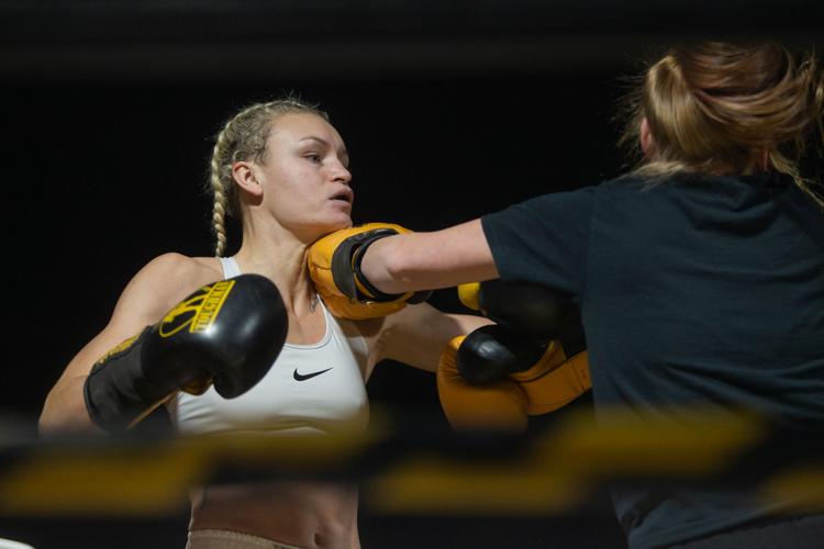 Ashland's Alexis Robinson courts new switch to ring | Sports | herald ...