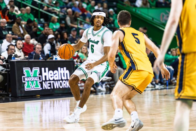 Marshall basketball shares the wealth entering holiday break | Marshall ...
