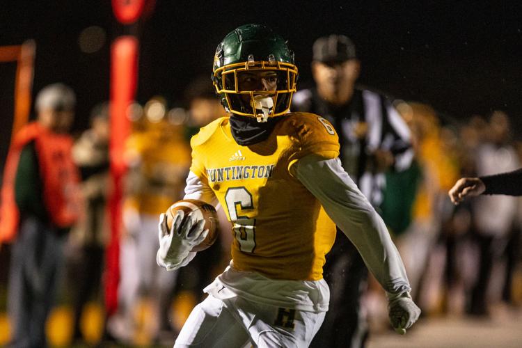 Talented Harris has hands in Huntington's success | Sports | herald ...