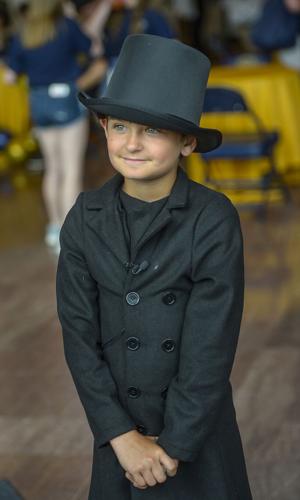 First lady Cathy Justice receives honorary Golden Horseshoe at state's ...