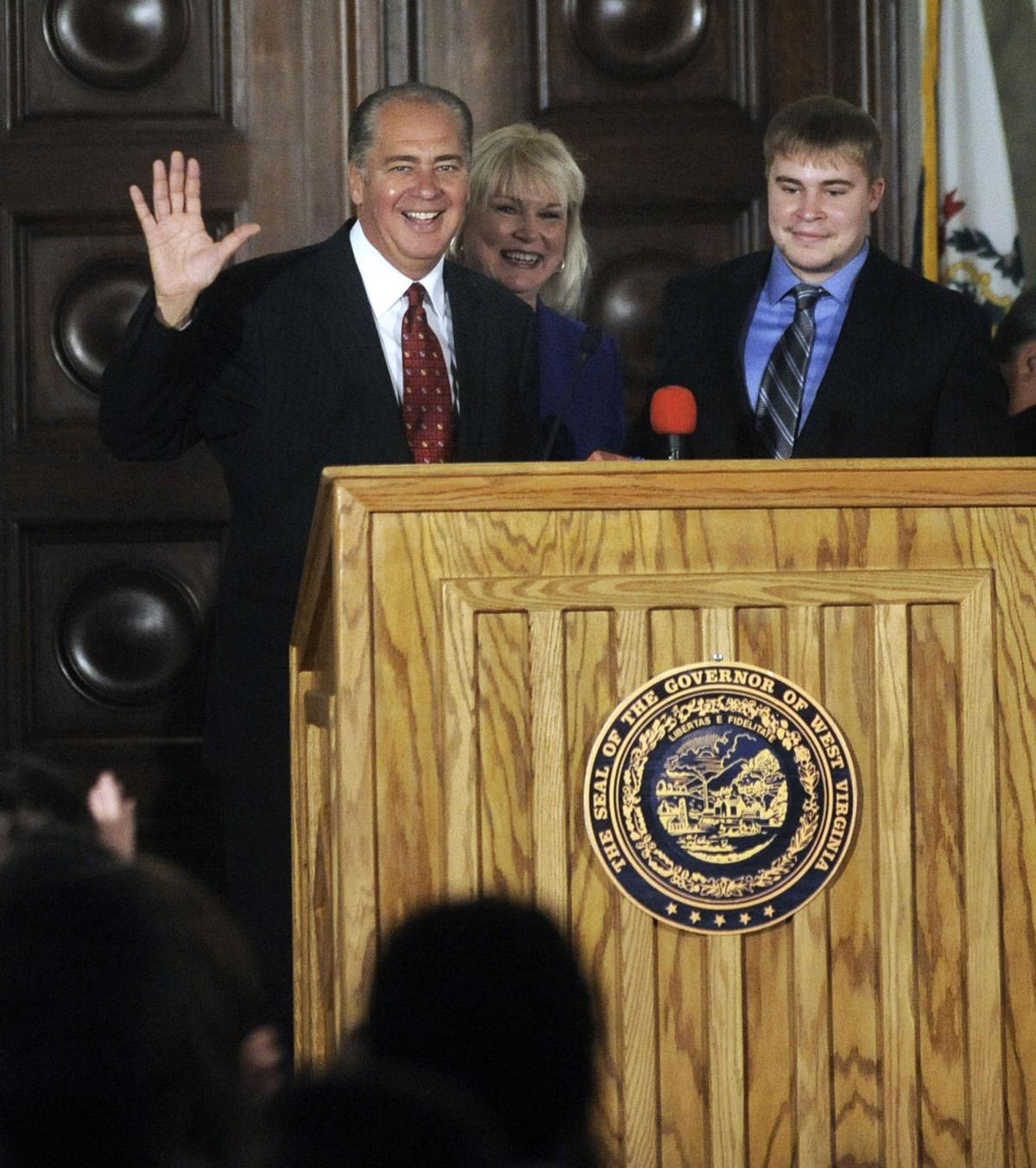 Gallery: Tomblin sworn in | Photos News | herald-dispatch.com