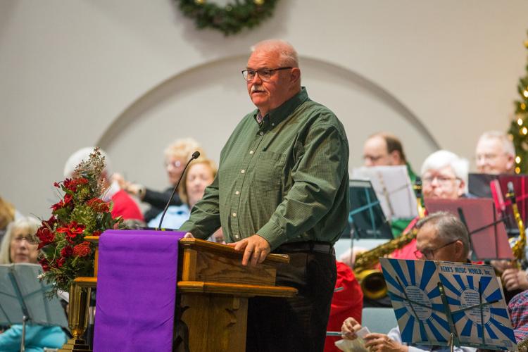 Kenova hosts 19th annual tree lighting ceremony | News | herald ...