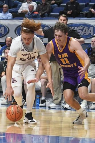 State boys basketball: Lyon County edges Tomcats, 45-43 | Sports ...