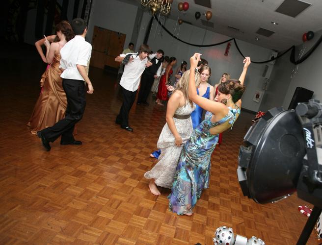 Gallery: St Joseph High School prom | News | herald-dispatch.com