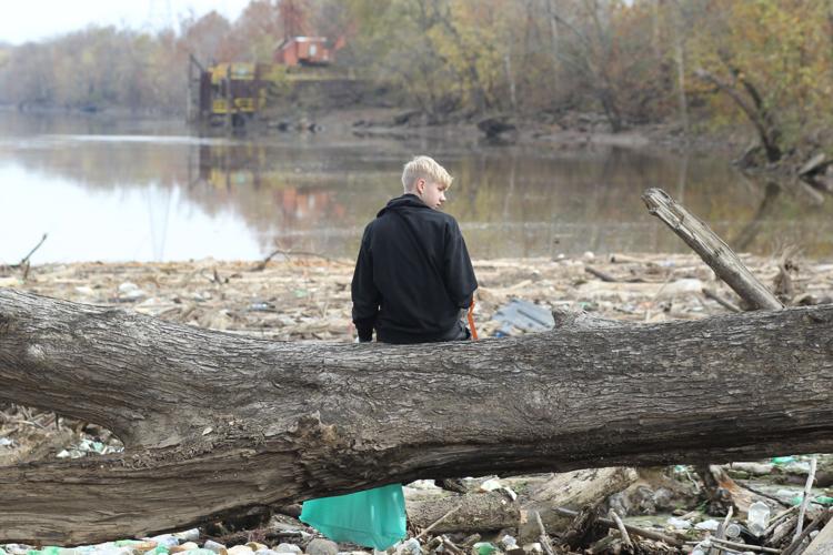 Photos: Jeff Kovatch Memorial Cleanup at Harris Riverfront Park ...