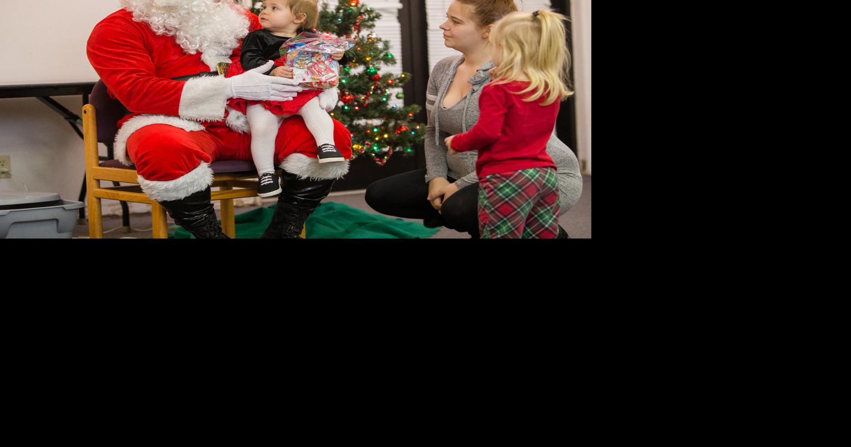 Children visit with Santa at Chesapeake library | News | herald ...