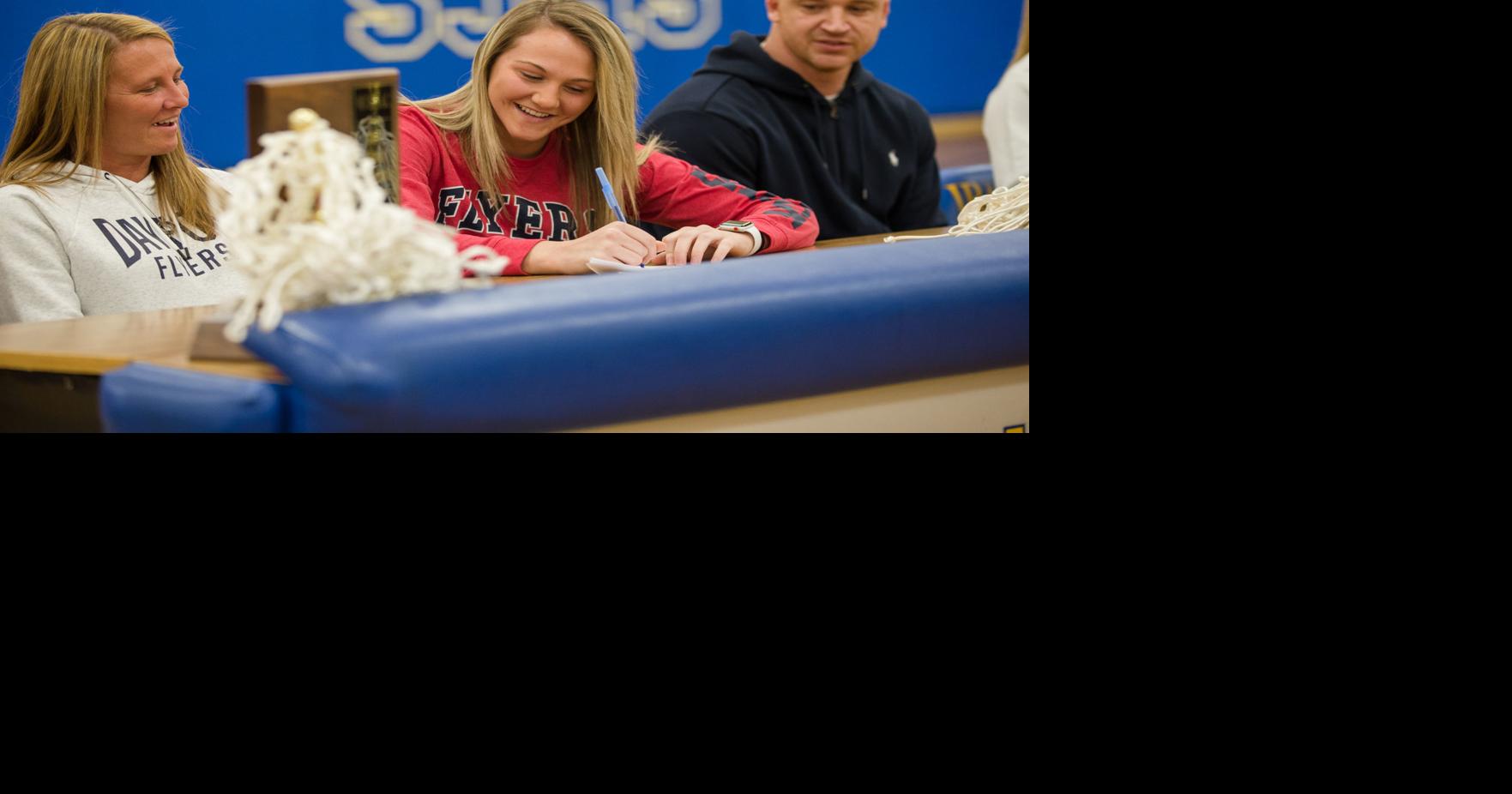 Adkins makes it official with Dayton | Sports | herald-dispatch.com