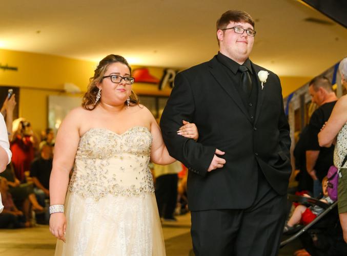 Photos: Wayne High School Prom | Multimedia | herald-dispatch.com