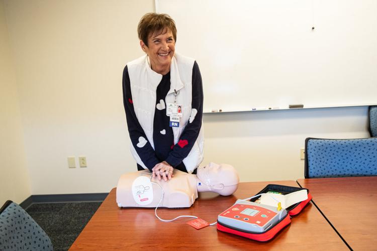 Step by step: How to use an automated external defibrillator (AED) in ...