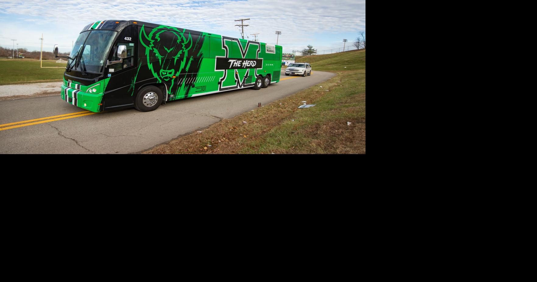 Photos: HHS Football Team Send-off | Multimedia | herald-dispatch.com