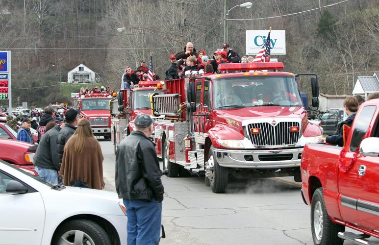 Wayne celebrates championship with parade | News | herald-dispatch.com
