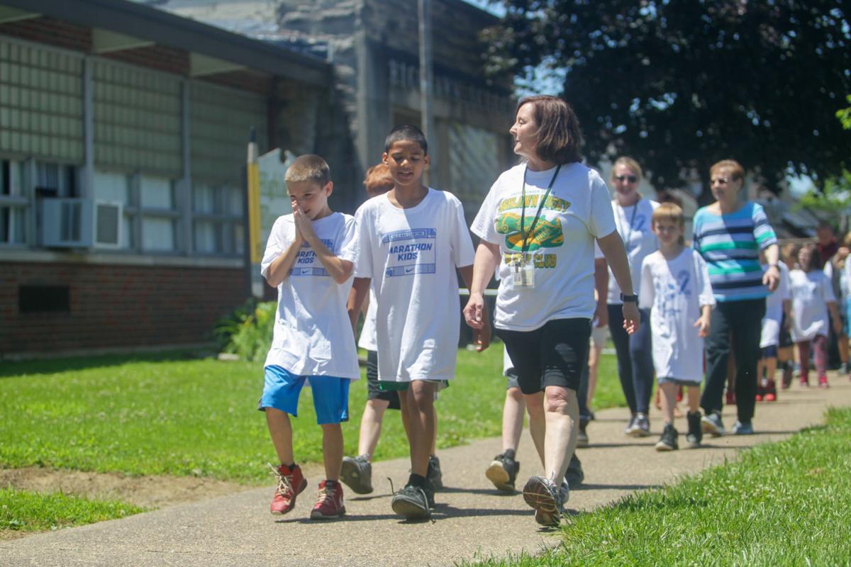 Highlawn celebrates 100-mile students with annual walk | News | herald ...