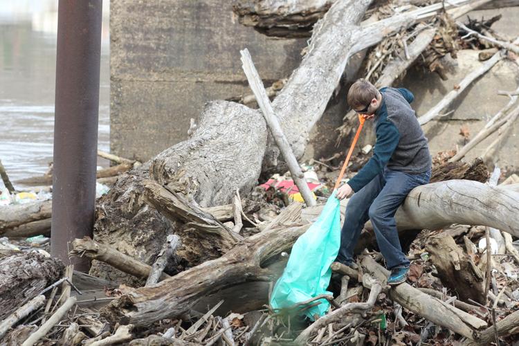 Photos: Jeff Kovatch Memorial Cleanup at Harris Riverfront Park ...