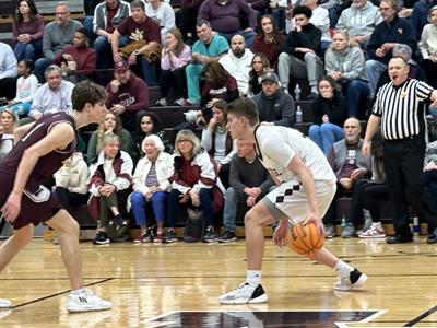 Patriots stave off Tomcats' charge | Sports | herald-dispatch.com