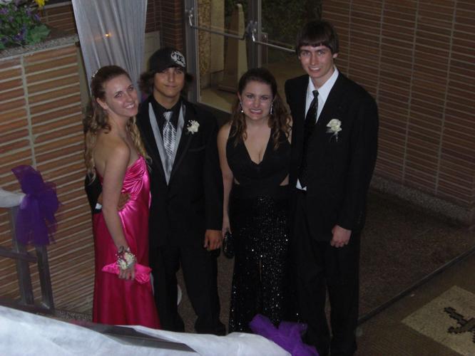 Hurricane High School students make lasting memories from prom | Putnam ...