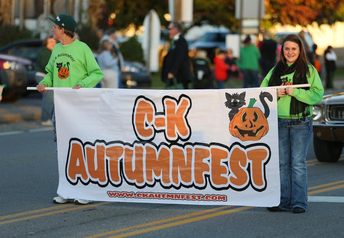 Parade kicks off C-K AutumnFest | News | herald-dispatch.com