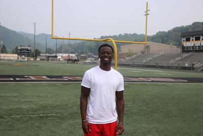 Super Bowl champ Johnson pays visit to Scott football team | Sports ...