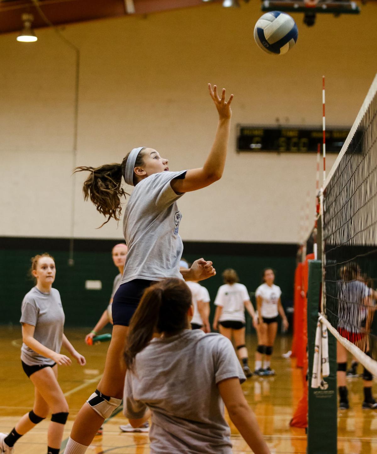 Photos: Marshall Volleyball’s High School Team Competition Camp ...