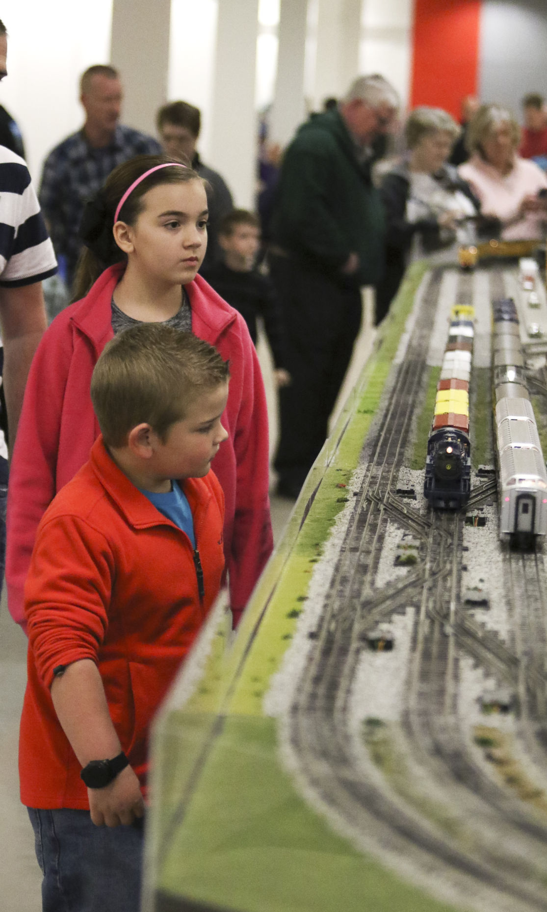 Photos: Tri-State Model Railroad and Classic Car Show | Photo Galleries ...