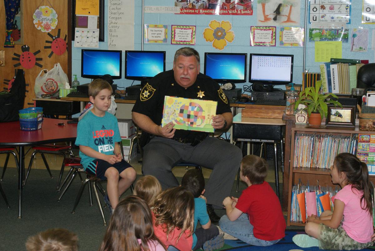 Cabell sheriff deputizes kindergarten students | News | herald-dispatch.com