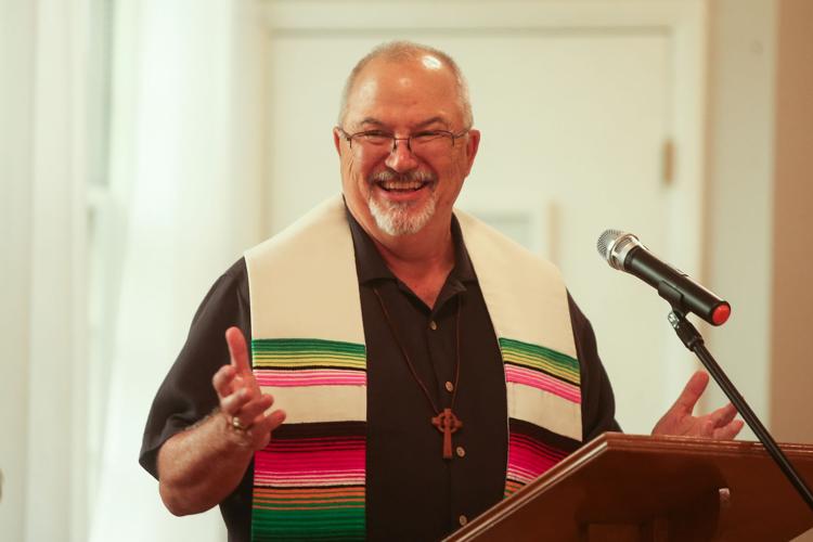 Local church holds memorial service for those affected by COVID-19 ...