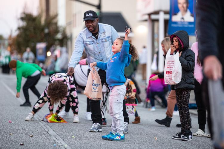 Parade, bonfire highlight Marshall University’s week of homecoming ...