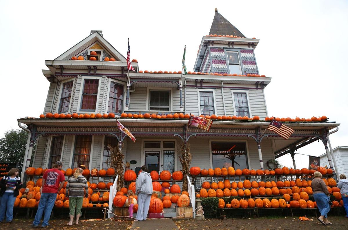 Gallery: Pumpkin House | News | herald-dispatch.com